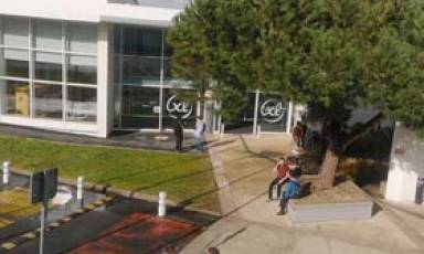 Découvrez le campus de La Rochelle en drone FPV | Excelia